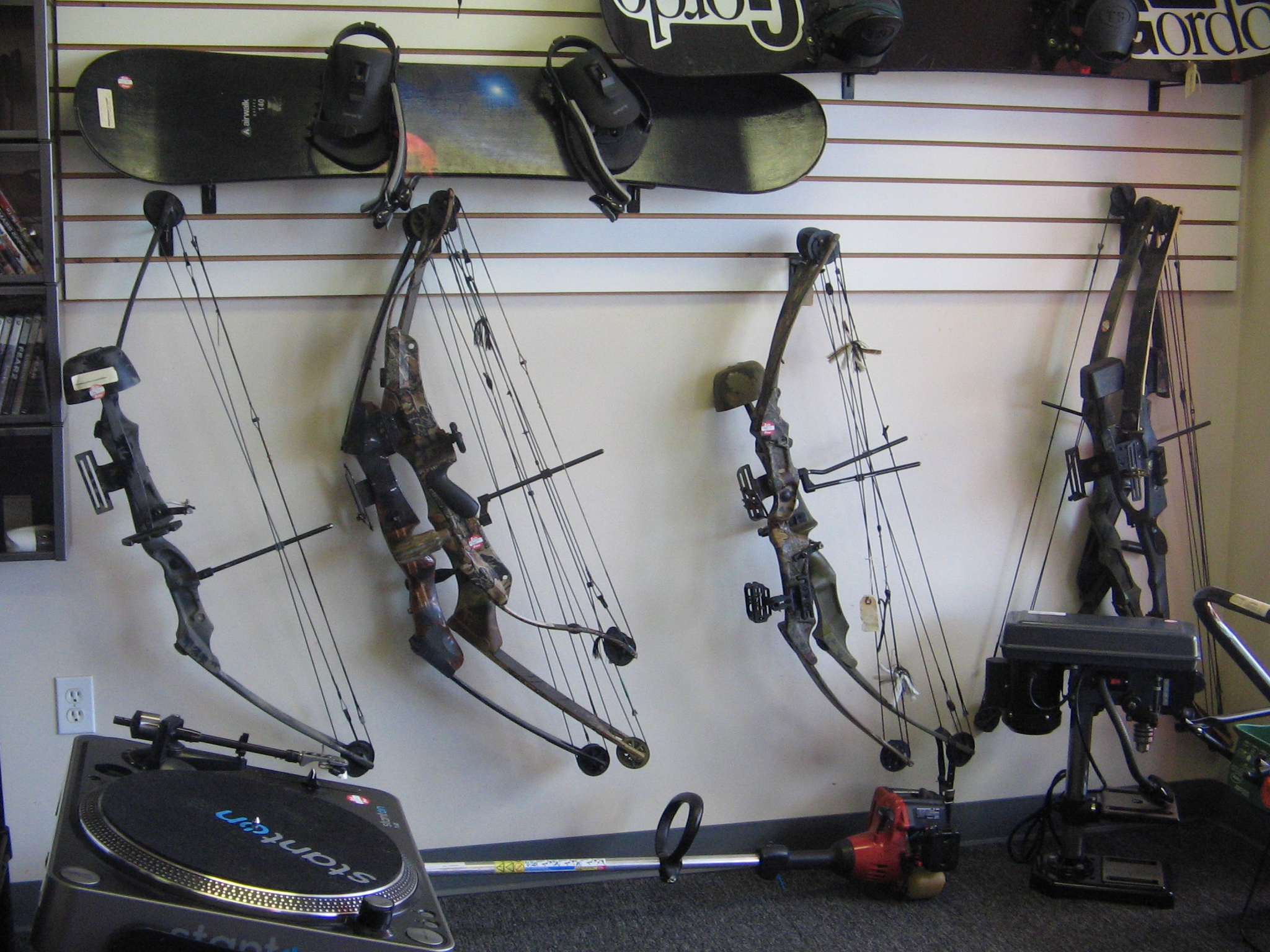 Selection Of Compound Bows For Sale Suburban Exchange